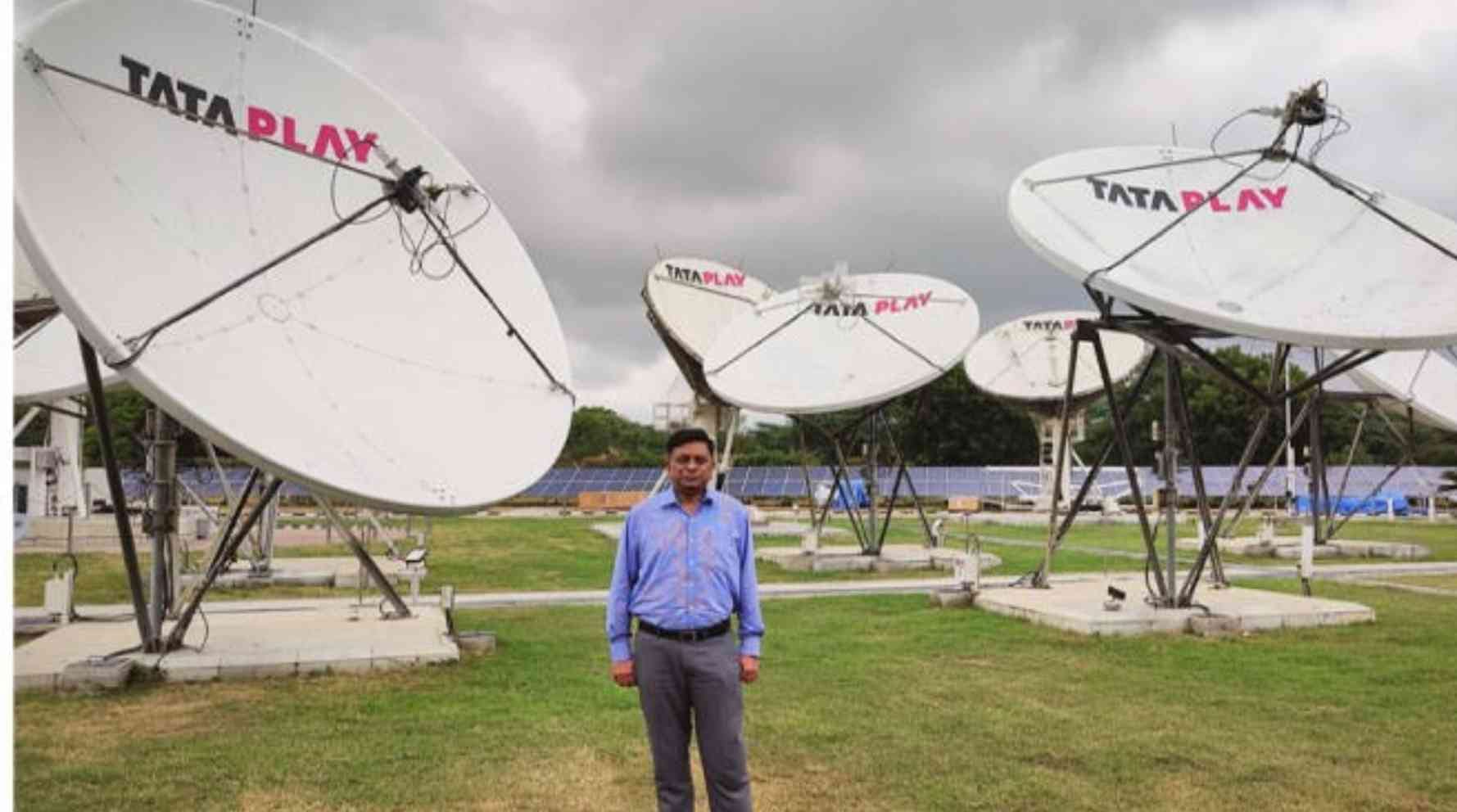 MIB Secretary Apurva Chandra visits Tata Play's tech centre