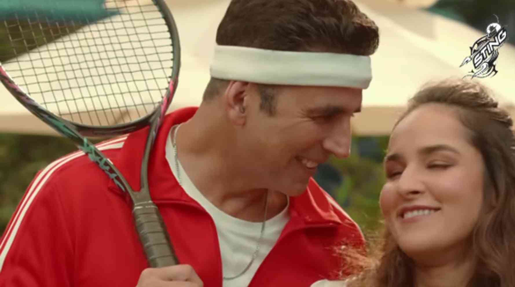 Akshay Kumar stars in this zingy ad promoting Sting-Paytm partnership