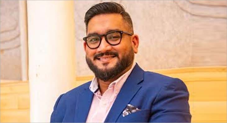 Mayank Bhatt's Instagram, Twitter & Facebook on IDCrawl