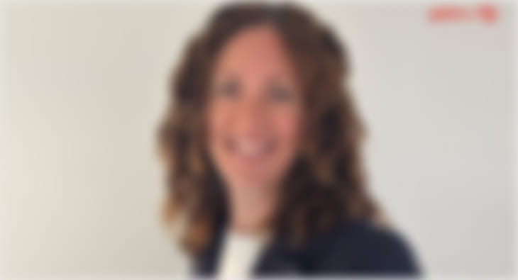 Victoria Robertson joins Starbucks as Marketing Director - UK
