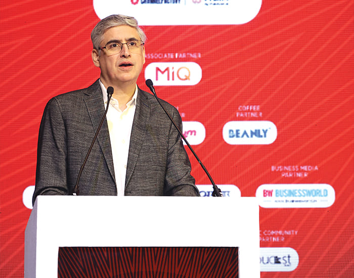 dentsu and e4m launch the 9th edition of digital advertising report 2025